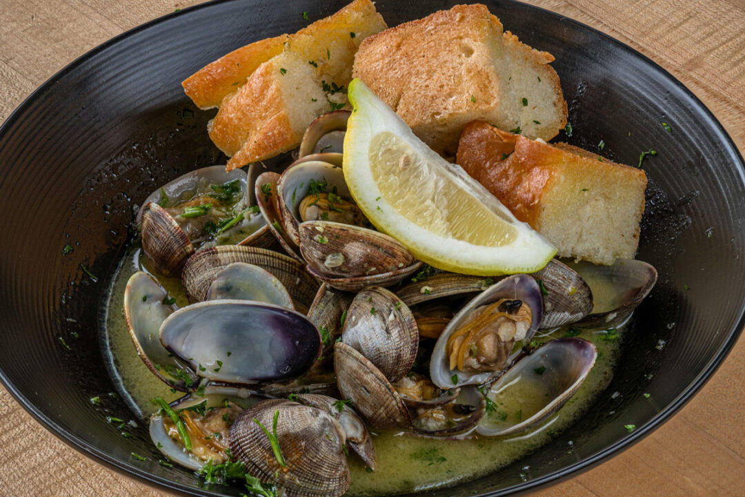 Clamming Adventures on the Oregon Coast - Oregon Coast Visitors Association